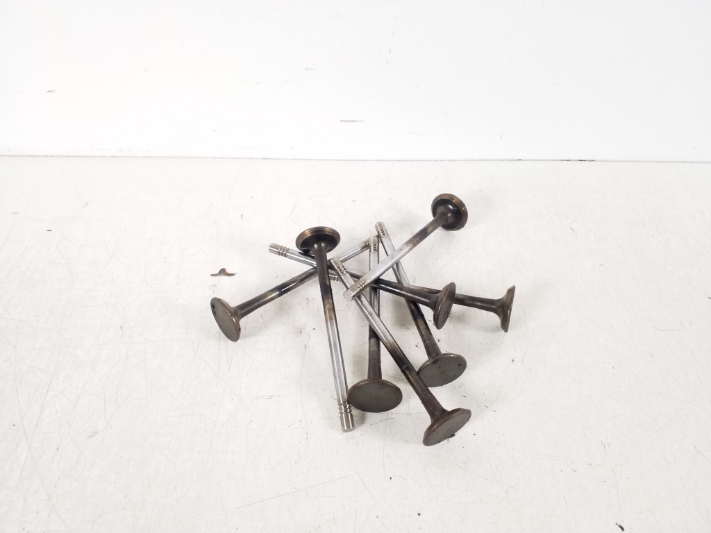 Used Mercedes Benz C-Class Exhaust valve A2700500100