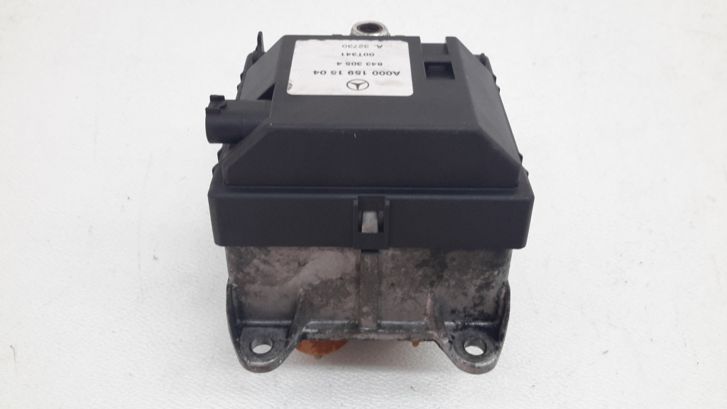 Used Mercedes Benz C-Class Engine heating element A0001591504