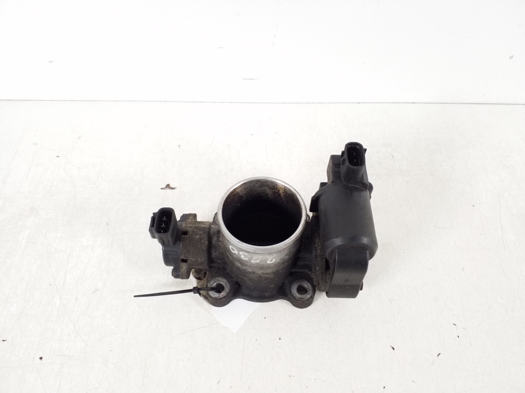 Used TOYOTA Avensis Accelerator valve 26100-0R010