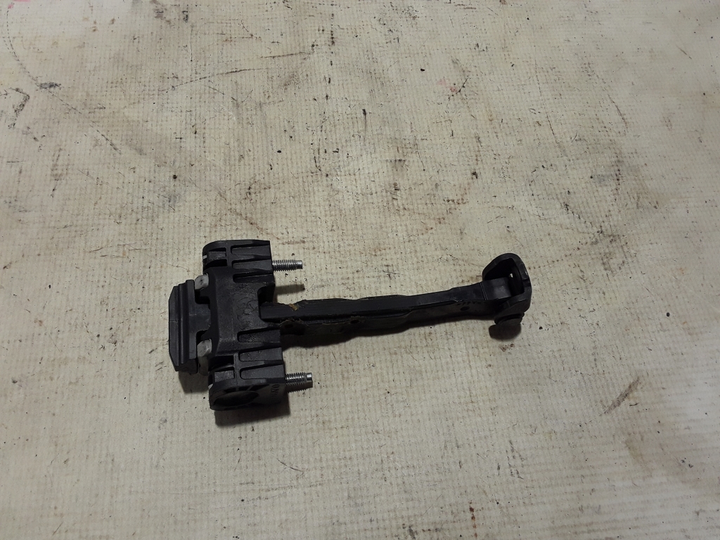 Naudotas VOLVO S60 Priekinių durų atidarymo ribotuvas 31298466