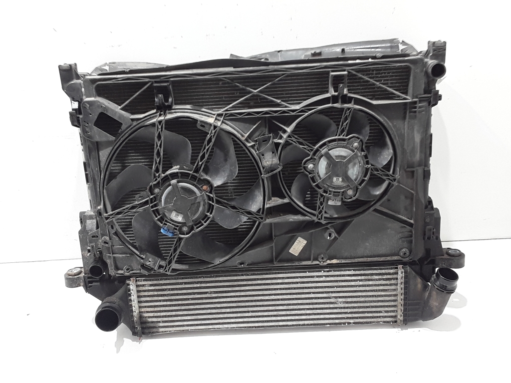 Used RENAULT Trafic Radiator set and its details