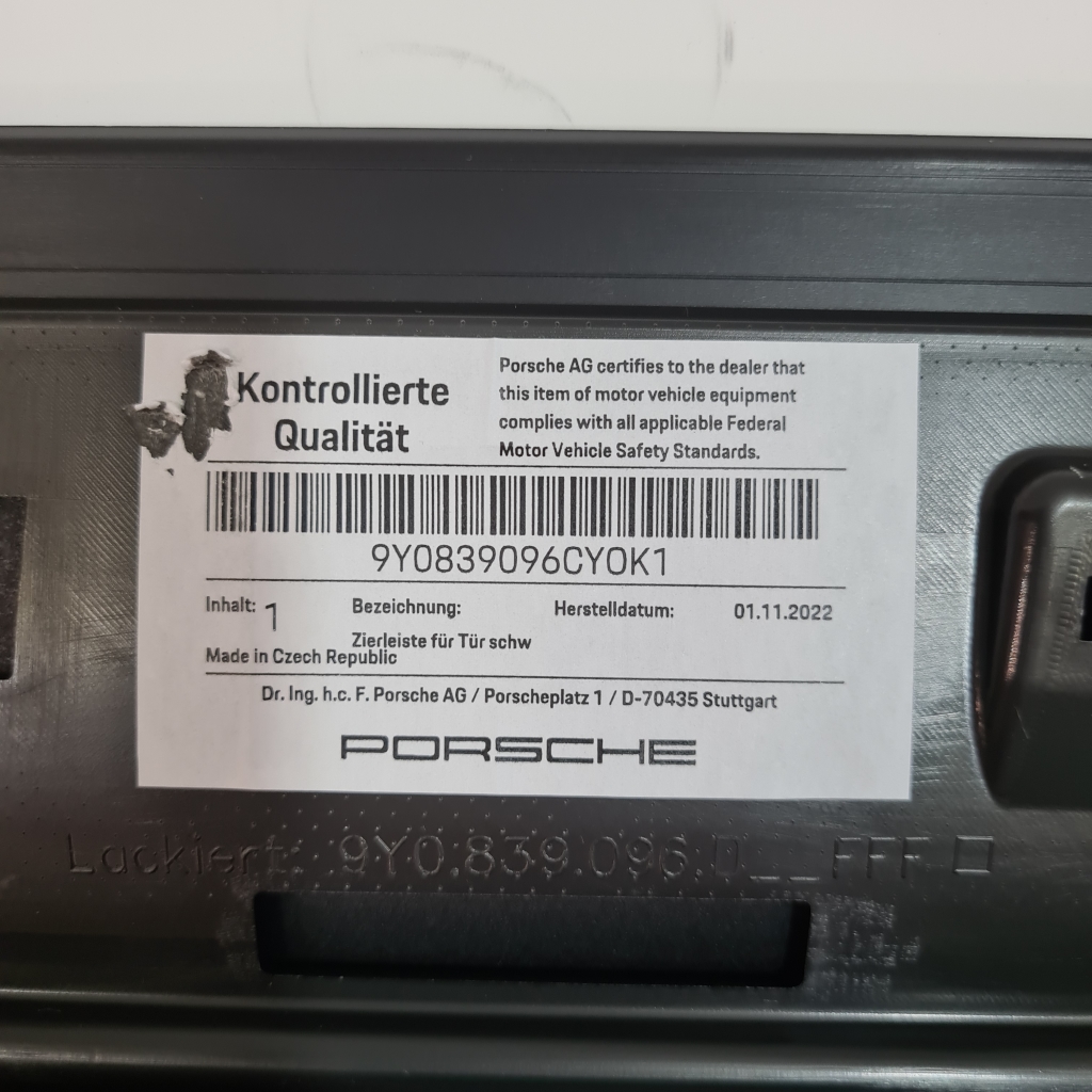 Used Porsche Cayenne Rear side door strip 9Y0839096CYOK1