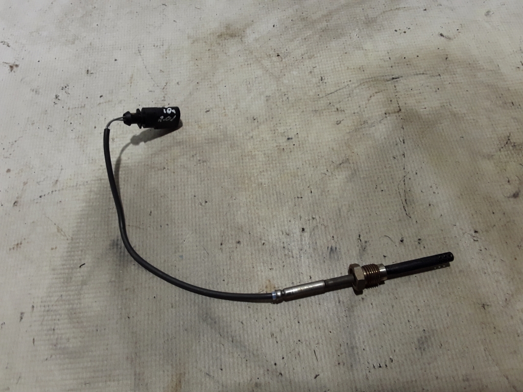 Used AUDI Q5 Muffler temperature sensor 03L906088D
