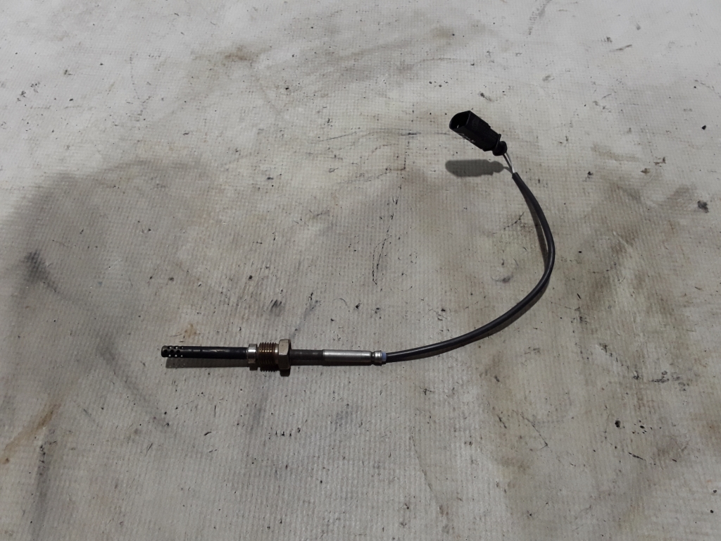 Used AUDI Q5 Muffler temperature sensor 03L906088D