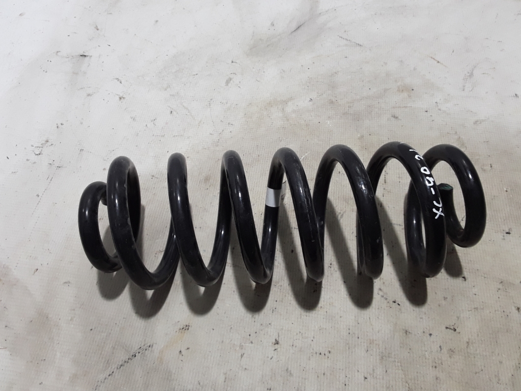 Used VOLVO XC40 Rear spring 32333613
