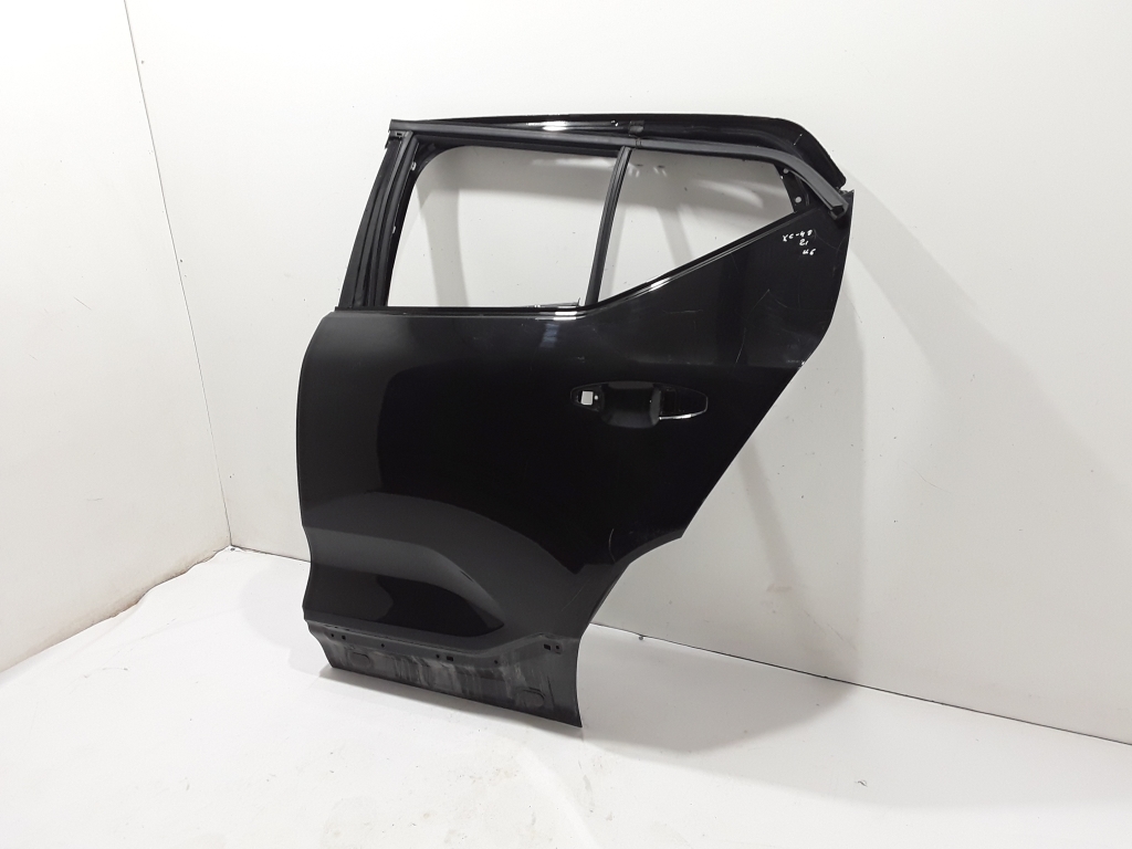 Naudotas VOLVO XC40 Durys galinės šoninės 31479740