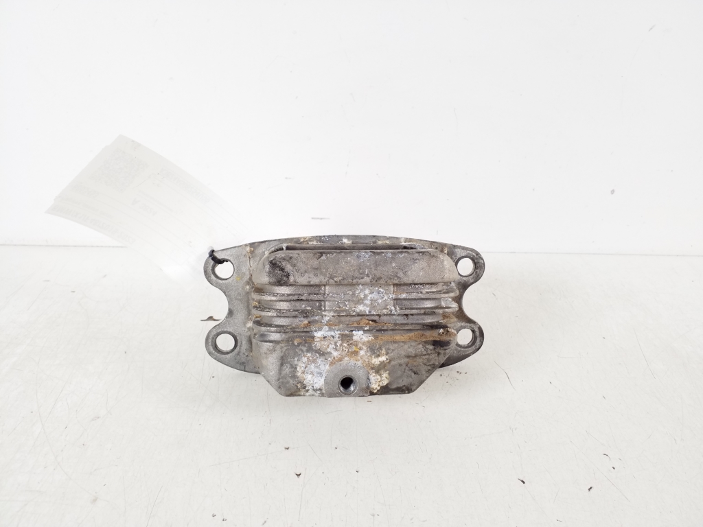 Used BMW X1 Pillow gearbox 6853453