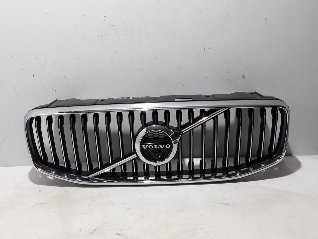 Used VOLVO XC60 Front grille 31457465