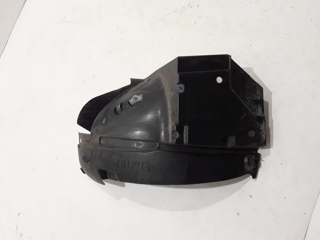 Used RENAULT Trafic Rear part of the front fender 638438990R