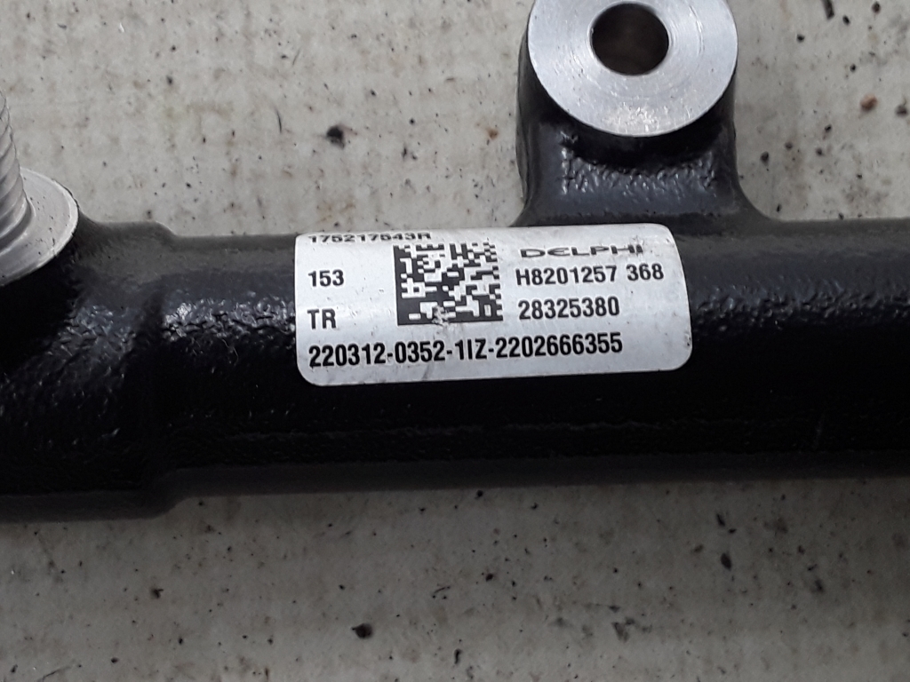 Used RENAULT Master High pressure fuel route 175217543R