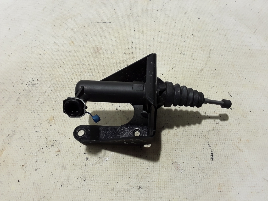 Naudotas RENAULT Master Pagrindinis stabdžių cilindras 306204410R