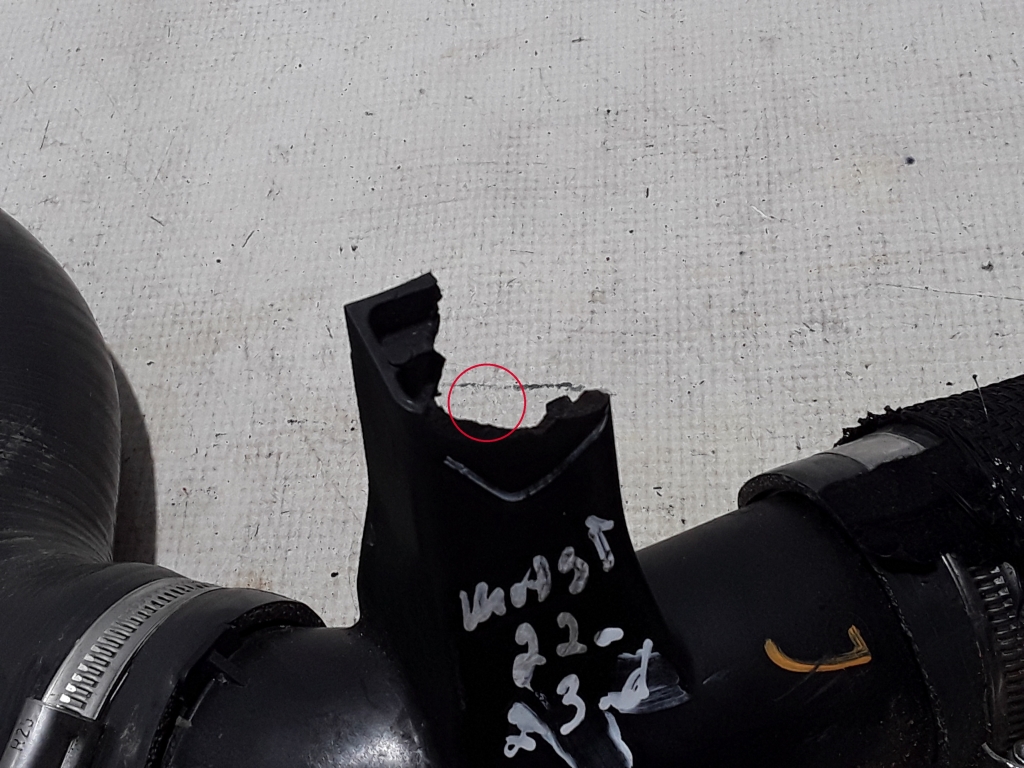 Used RENAULT Master Intercooler hose 144605647R