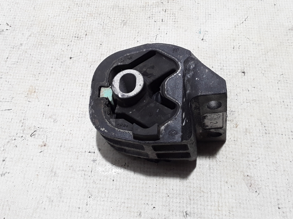 Used RENAULT Master Engine cushion 8200675064