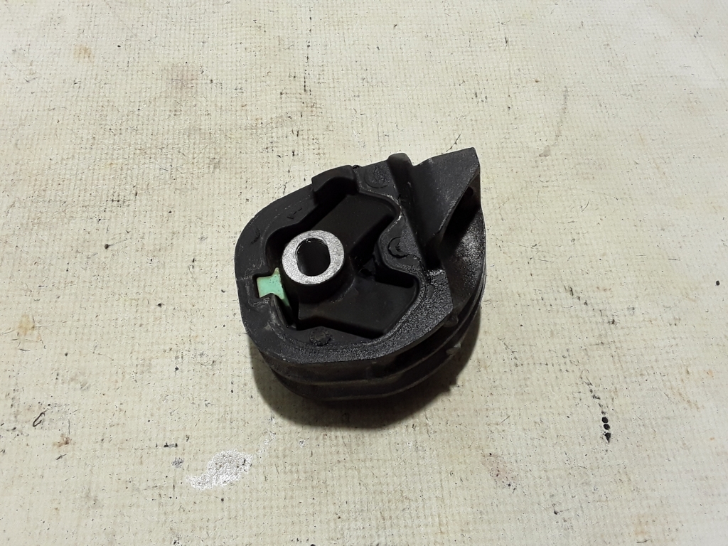 Used RENAULT Master Engine cushion 8200675064