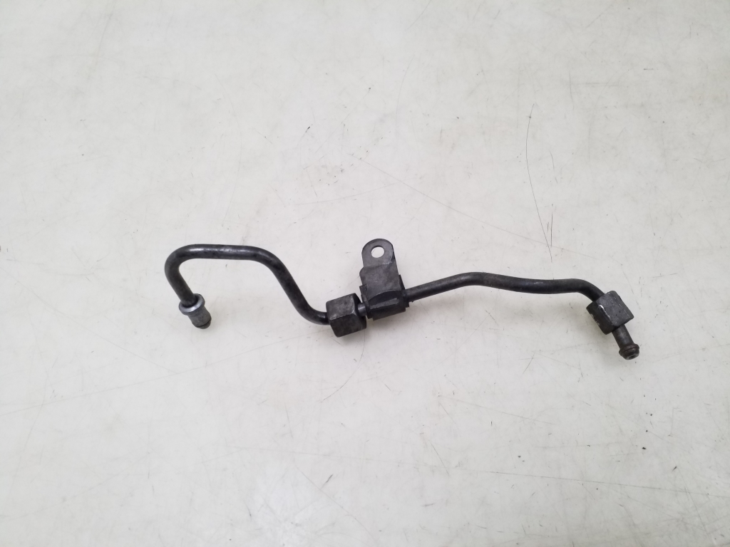 Used Mercedes Benz Sprinter Fuel injector tubes