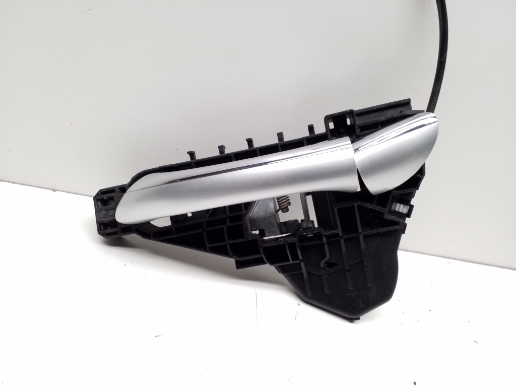 Used Mercedes Benz ML-Class Front door external opening handle and its ...