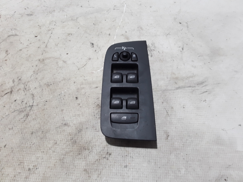 Used VOLVO XC60 Front door glass switch 31433406