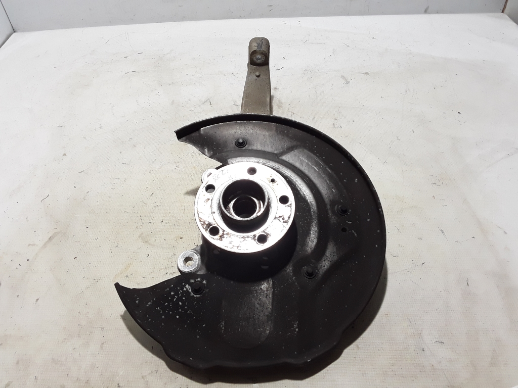 Naudotas VOLVO XC60 Stebulė priekinė 32298139