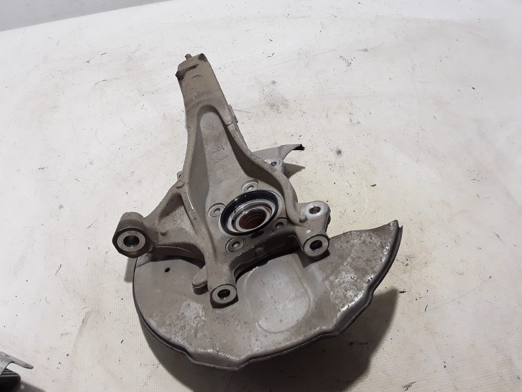 Used VOLVO XC60 Hub front 32298139