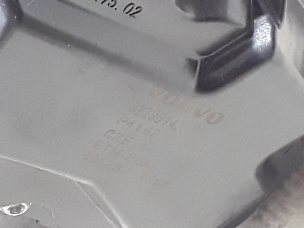 Used VOLVO XC60 EGR valve valve 32290142