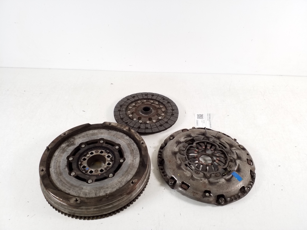 Used TOYOTA Avensis Clutch and its parts