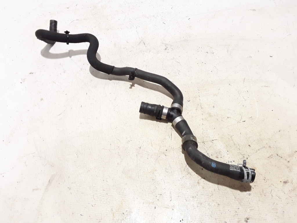 Used VOLVO XC60 Cooling radiator hose 32138625