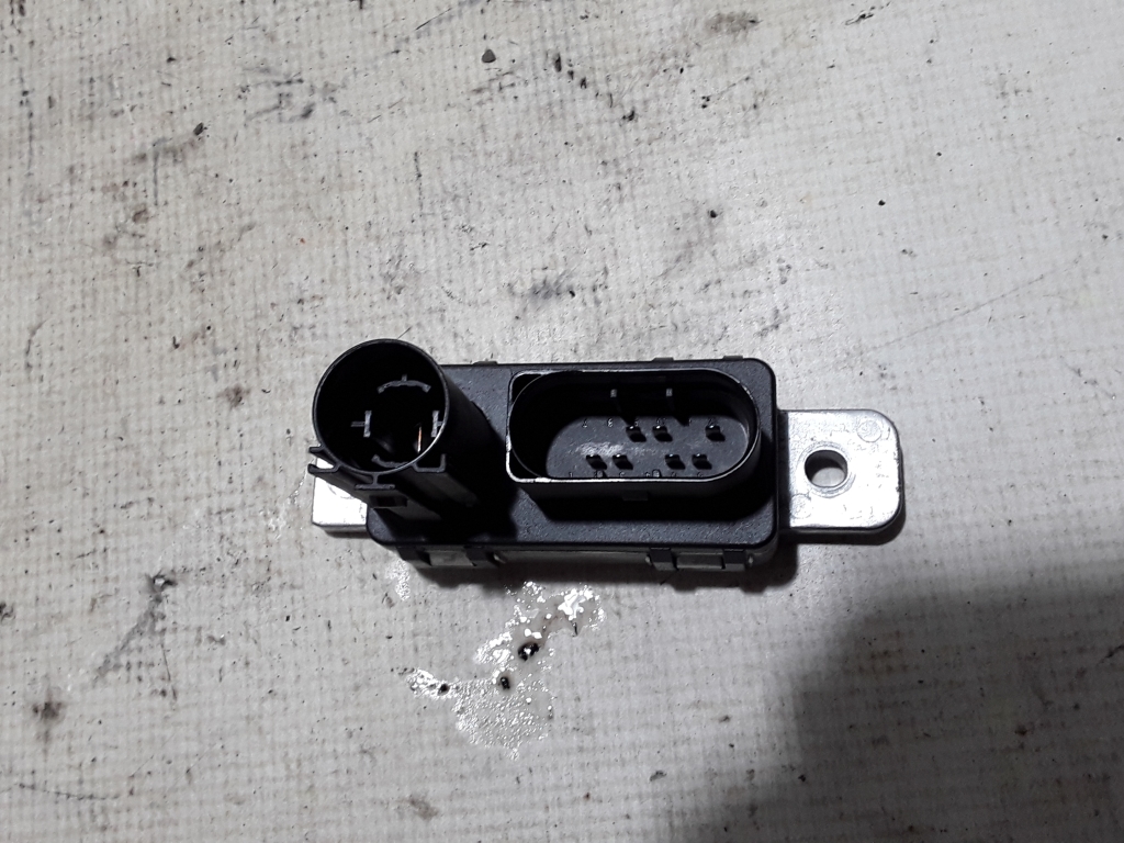 Used VOLVO XC60 Candle heating relay 32202461