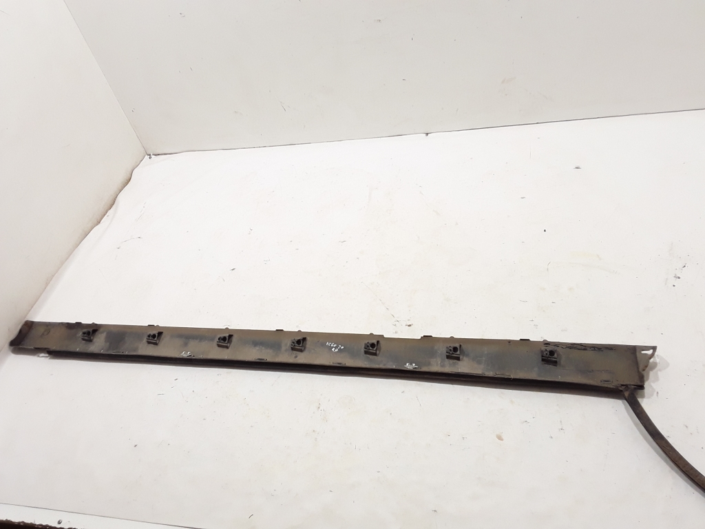 Naudotas VOLVO XC60 Išorinė slenksčio apdaila 31420622