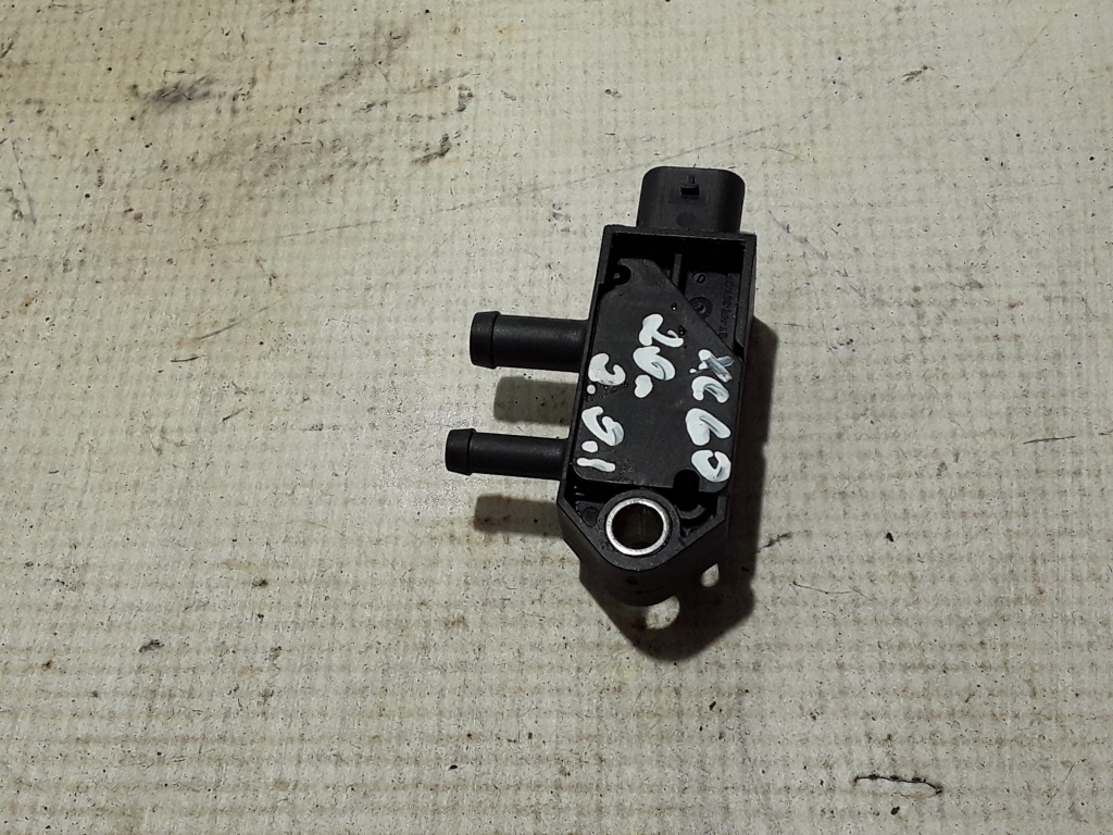 Used VOLVO XC60 Air pressure sensor 30668645