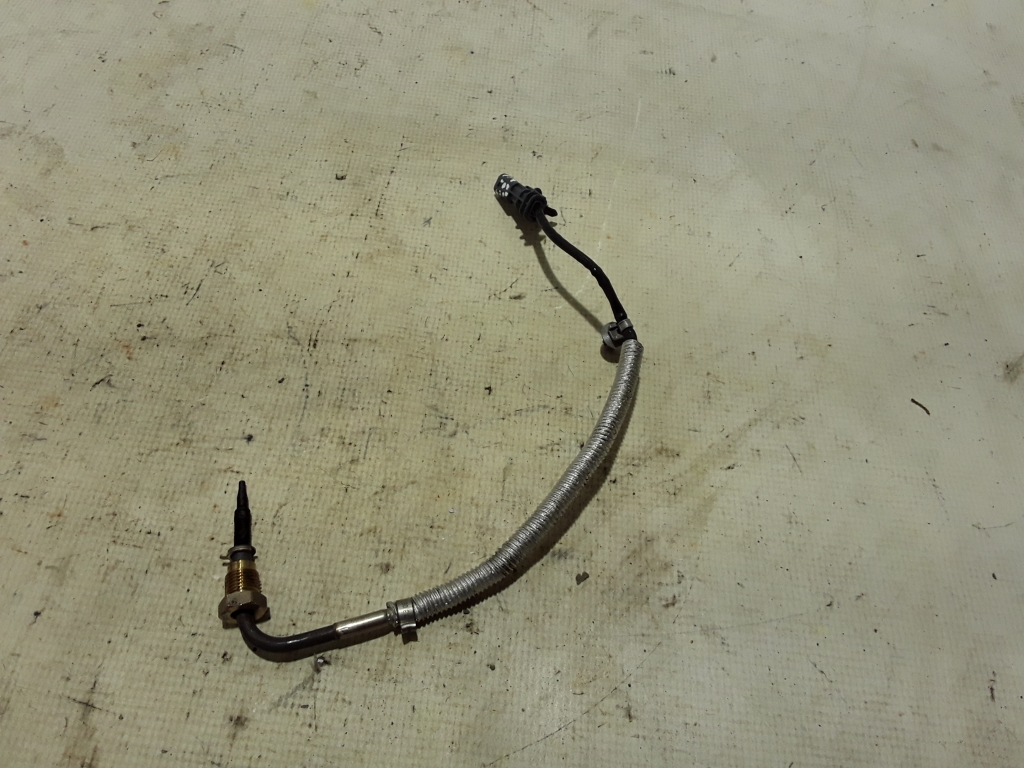 Used VOLVO XC60 Muffler temperature sensor 30668650