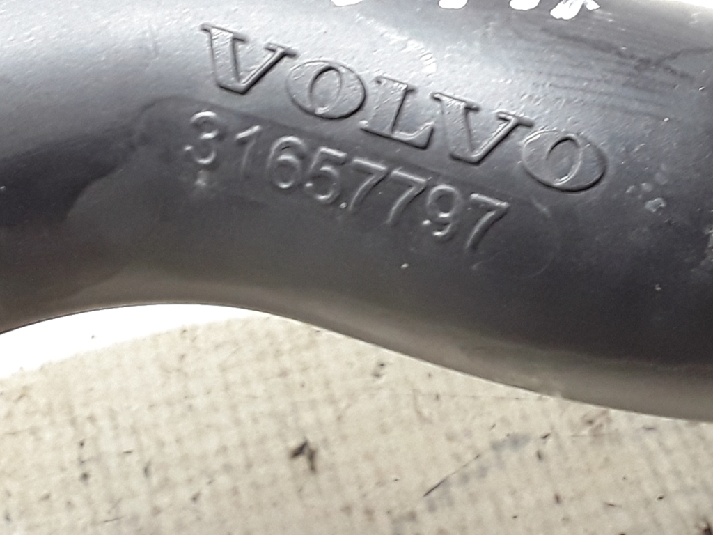 Used VOLVO XC60 Intestine 31657797