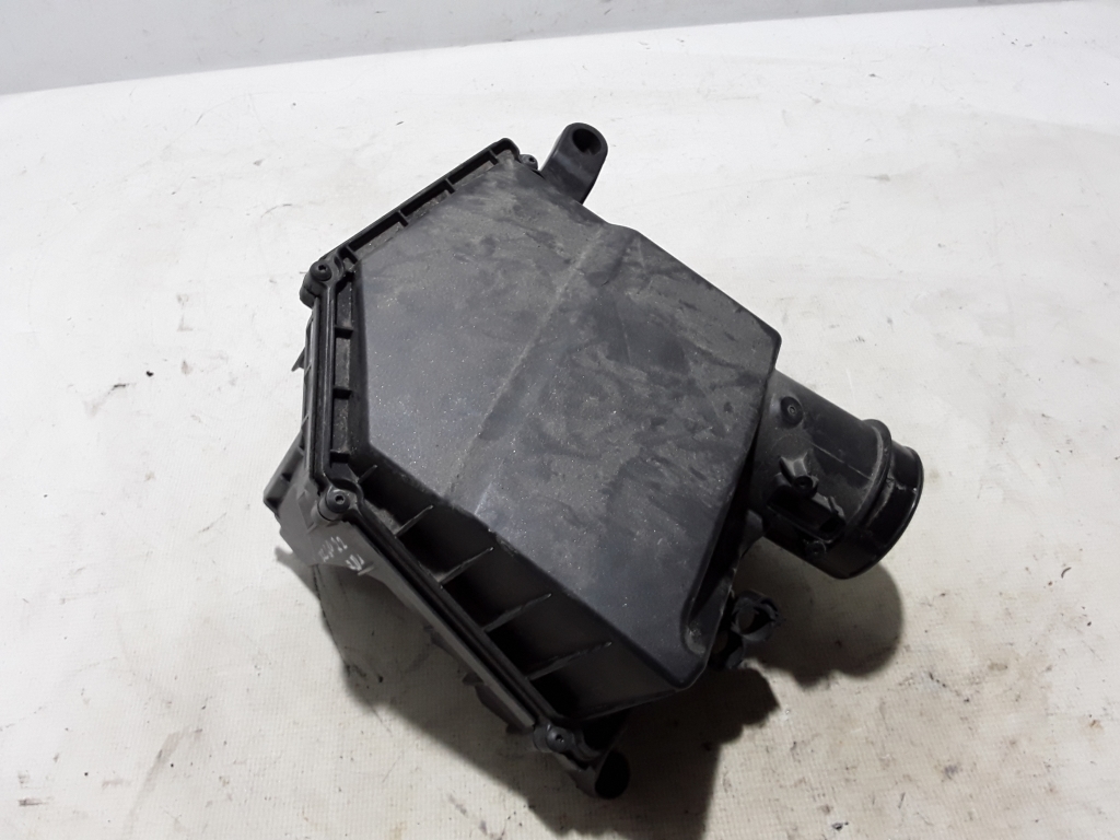Used VOLVO XC60 Air filter housing 31474901