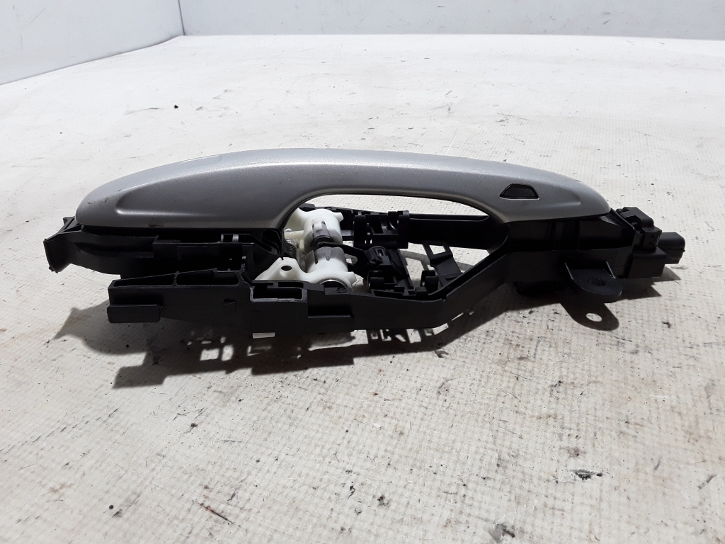 Used VOLVO XC60 Front door external opening handle and its details
