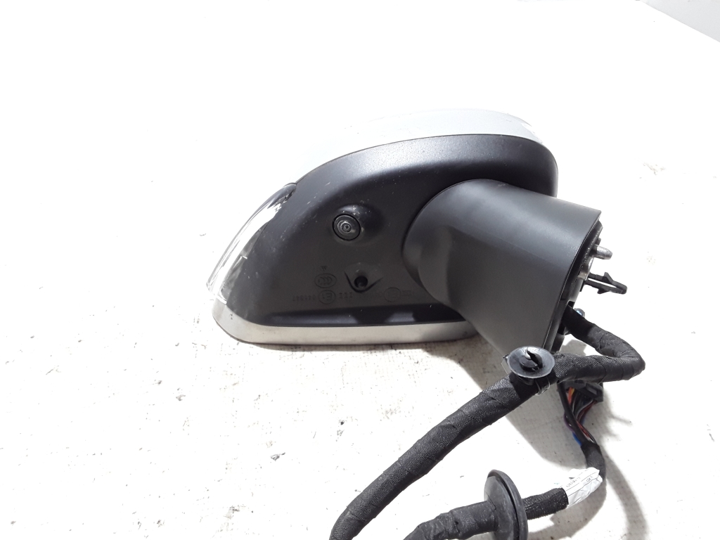 Used VOLVO XC60 Side mirror and its details 31424834