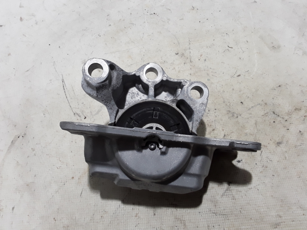 Naudotas VOLVO XC60 Variklio pagalvė 31480549