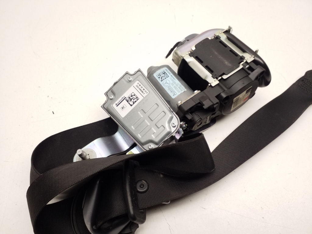 Naudotas Mercedes Benz E-Class Priekinis saugos diržas A2128606585