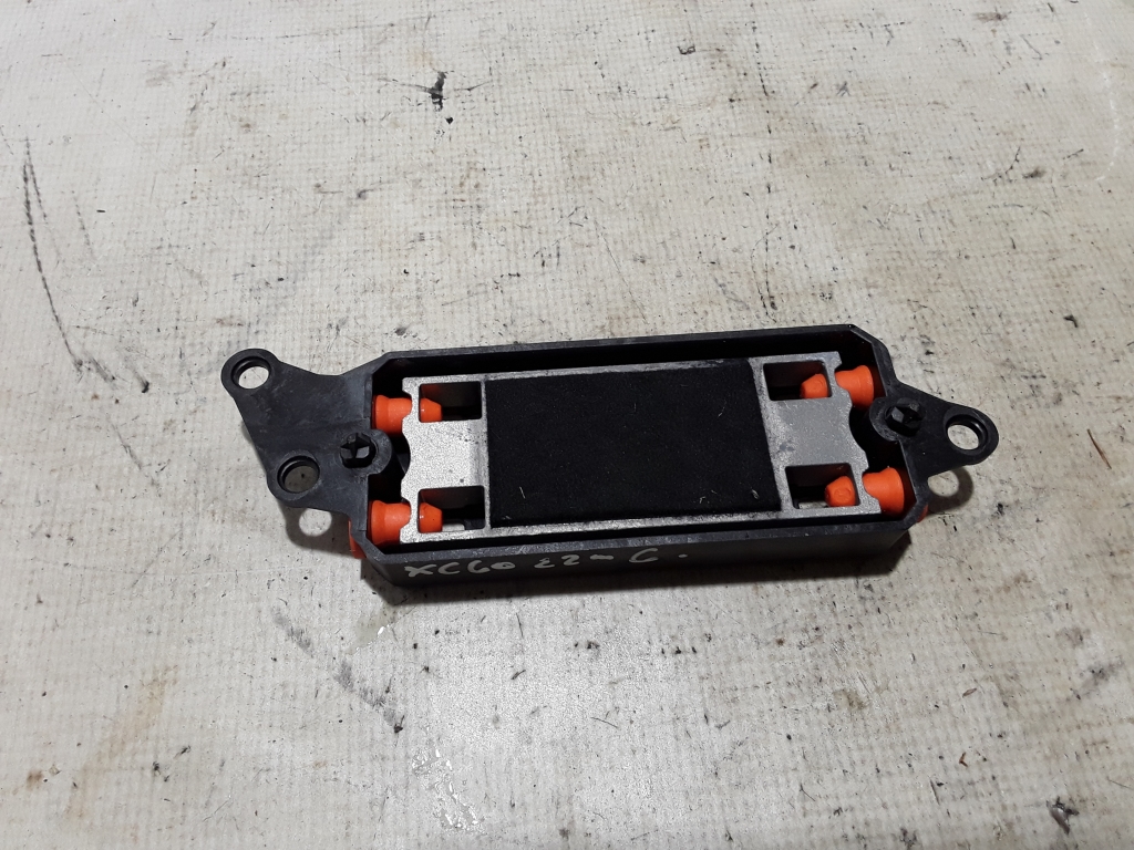 Used VOLVO XC60 Other part of the boot lid 31663477