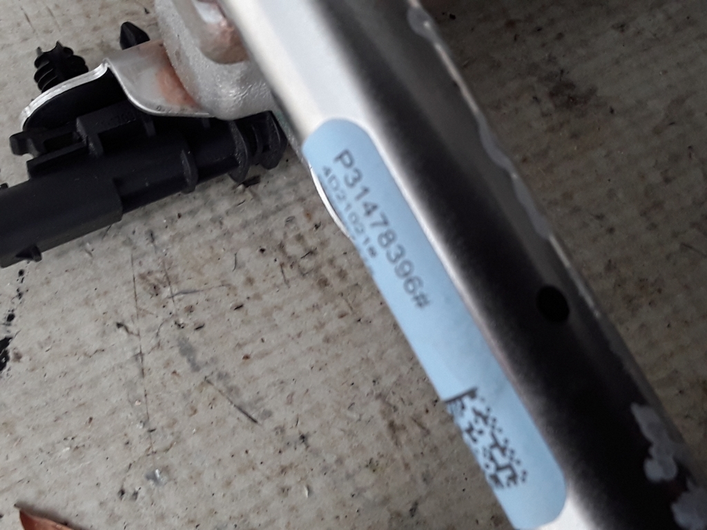 Used VOLVO XC60 High pressure fuel route 31478396