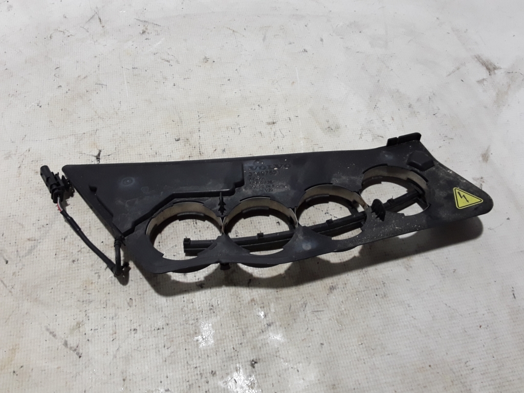 Used VOLVO XC60 Another detail under the hood 31497531