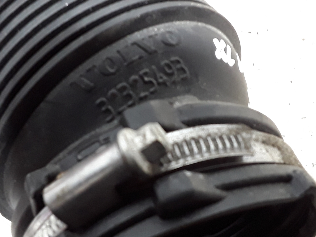 Used VOLVO XC60 Air intake hose 32325493
