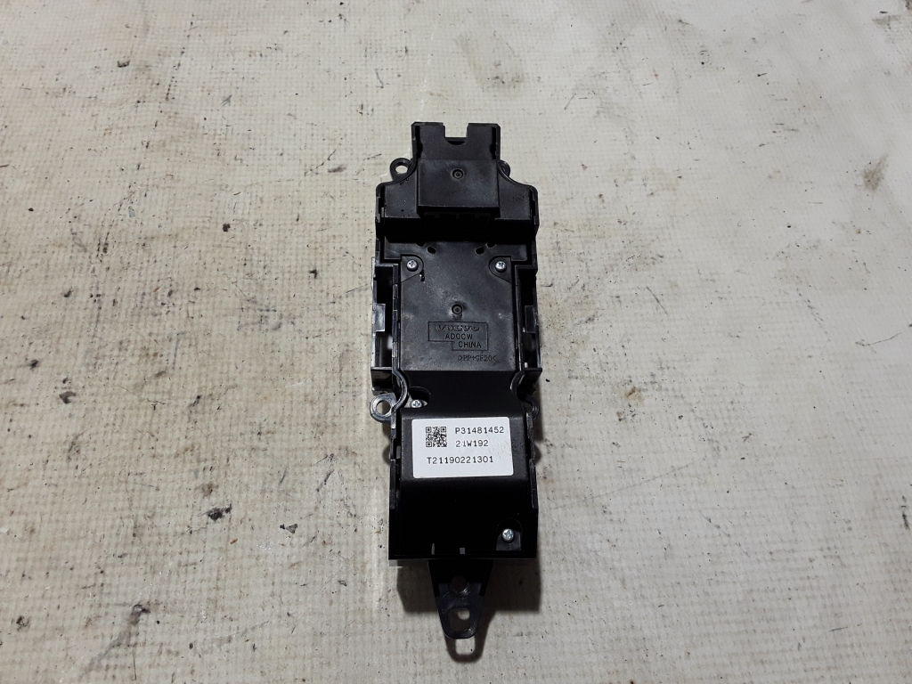 Used VOLVO XC60 Ignition switch 31481452