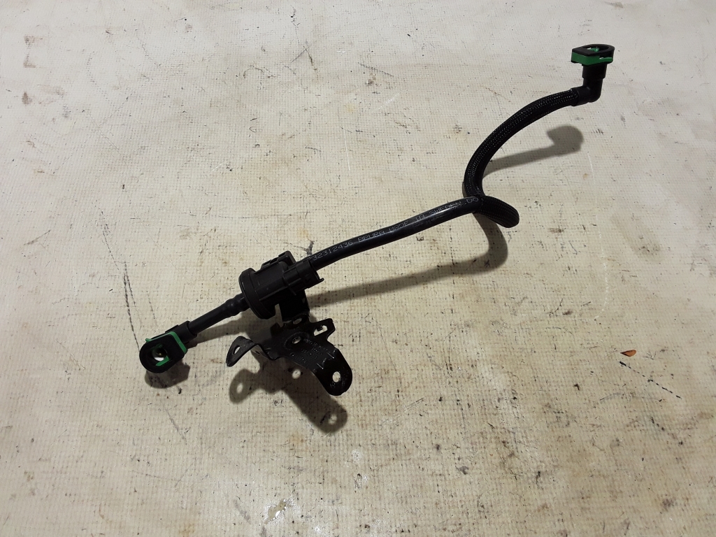 Used VOLVO XC60 Valve other 32312303