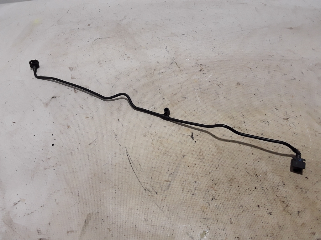 Used VOLVO XC60 Cooling radiator hose 32252211