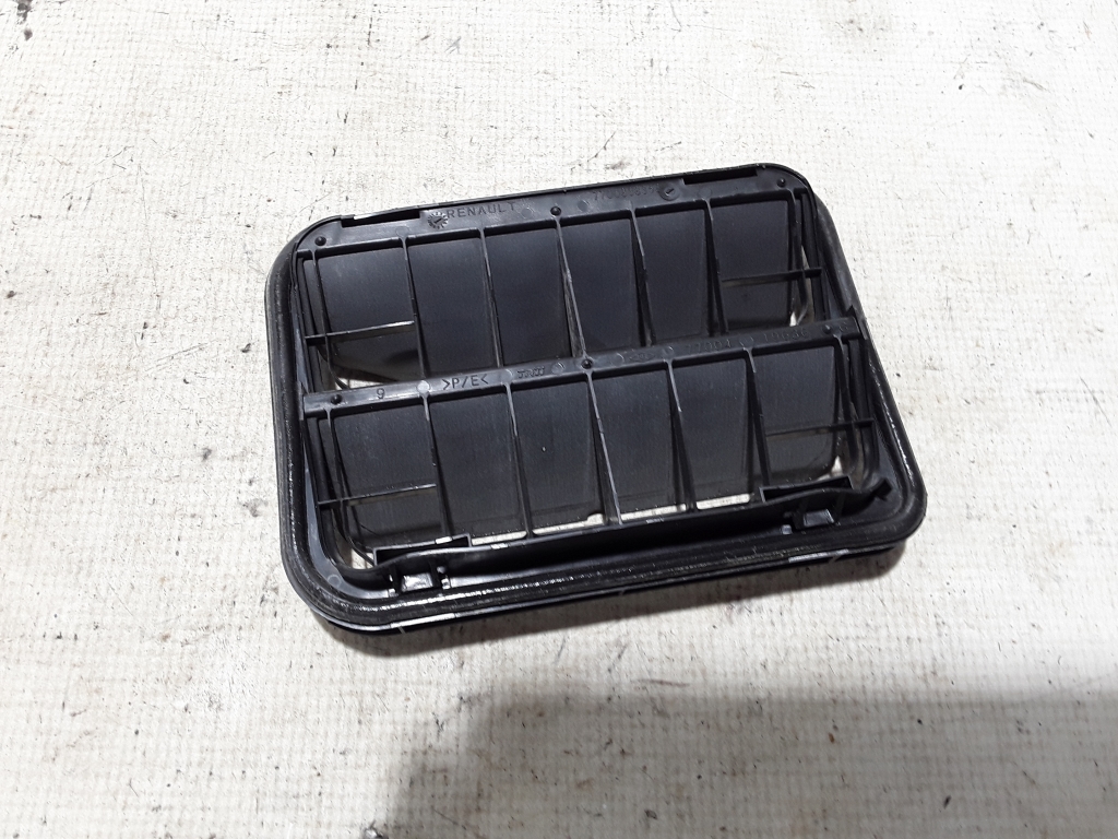 Used RENAULT Clio Rear wing ventilation grille 7700838358