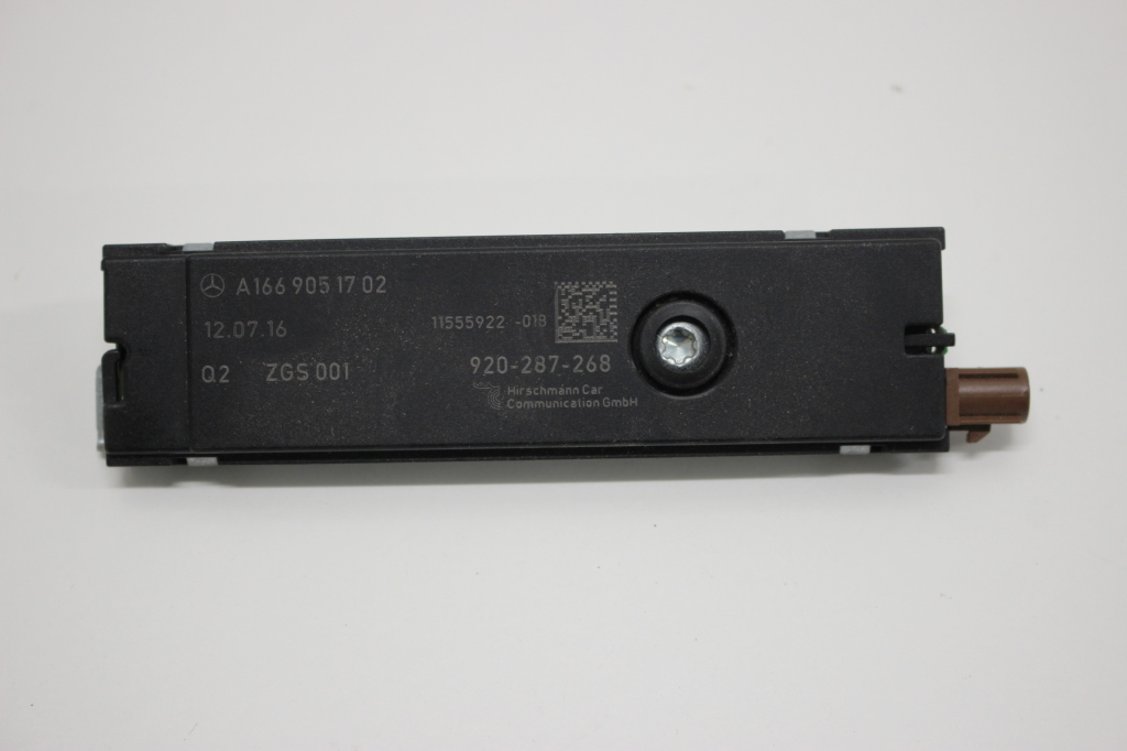 Naudotas Mercedes Benz CLA-Class Antenos stiprintuvas A1669051702