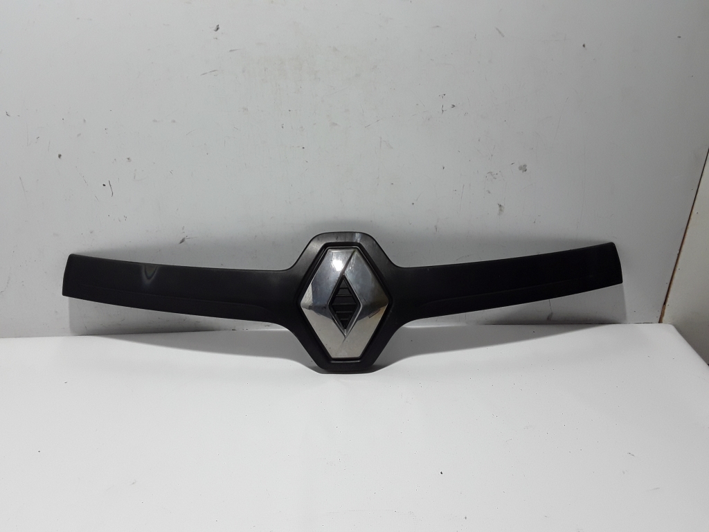 Naudotas RENAULT Trafic Priekinės grotelės 848216441R