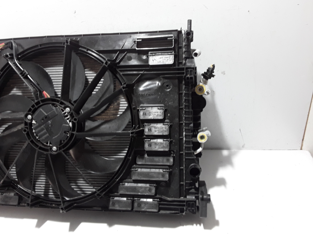 Used VOLVO XC60 Radiator set and its details