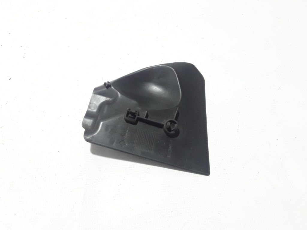 Used RENAULT Master Other part of the front wing 214682234R