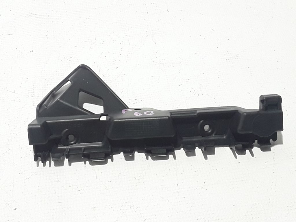Naudotas RENAULT Trafic Priekinio bamperio laikiklis 622215320R