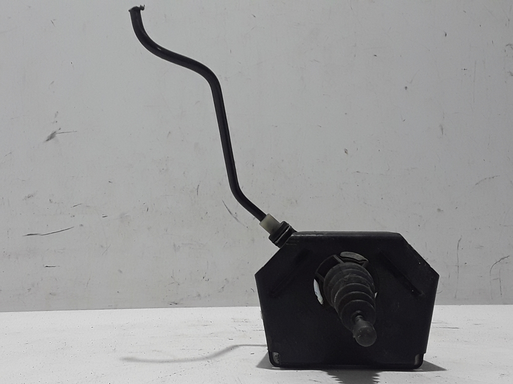 Used RENAULT Master Master cylinder 306204410R